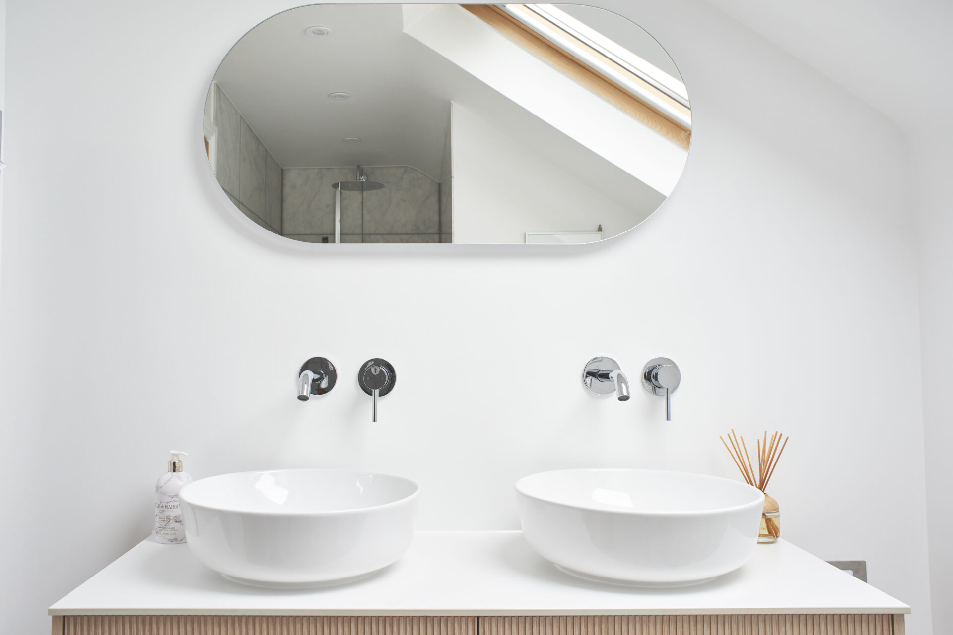 Lauren & Jase’s new bathroom glow up in Earlsfield | The Page